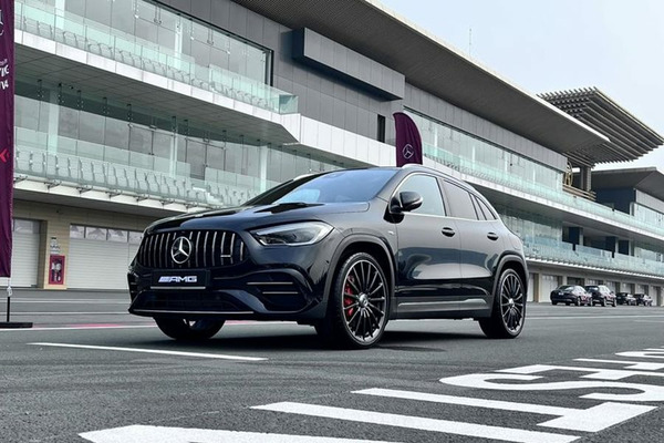 【HOT】Dán PPF xe Mercedes. Bảo vệ sơn xe hiệu quả với PPF ARI